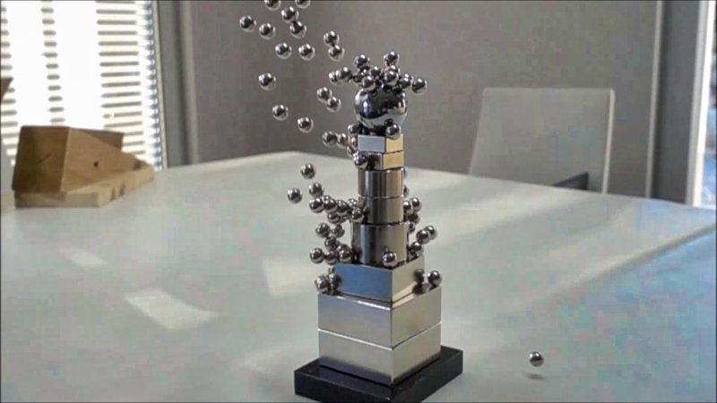 Insane Magnet Tower in Slow Motion – Magnetic Games